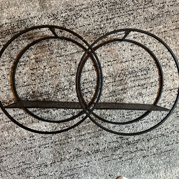 Wall Decor | Overlapping Circles Wall Shelf | Poshmark